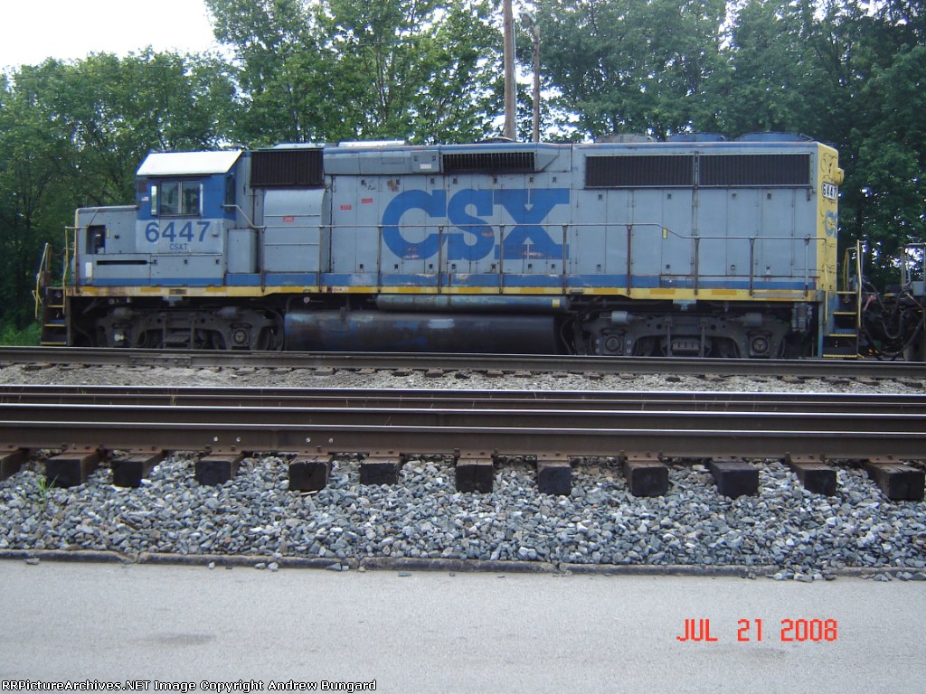 CSX 6447 GE GP40-2 July 21, 2008